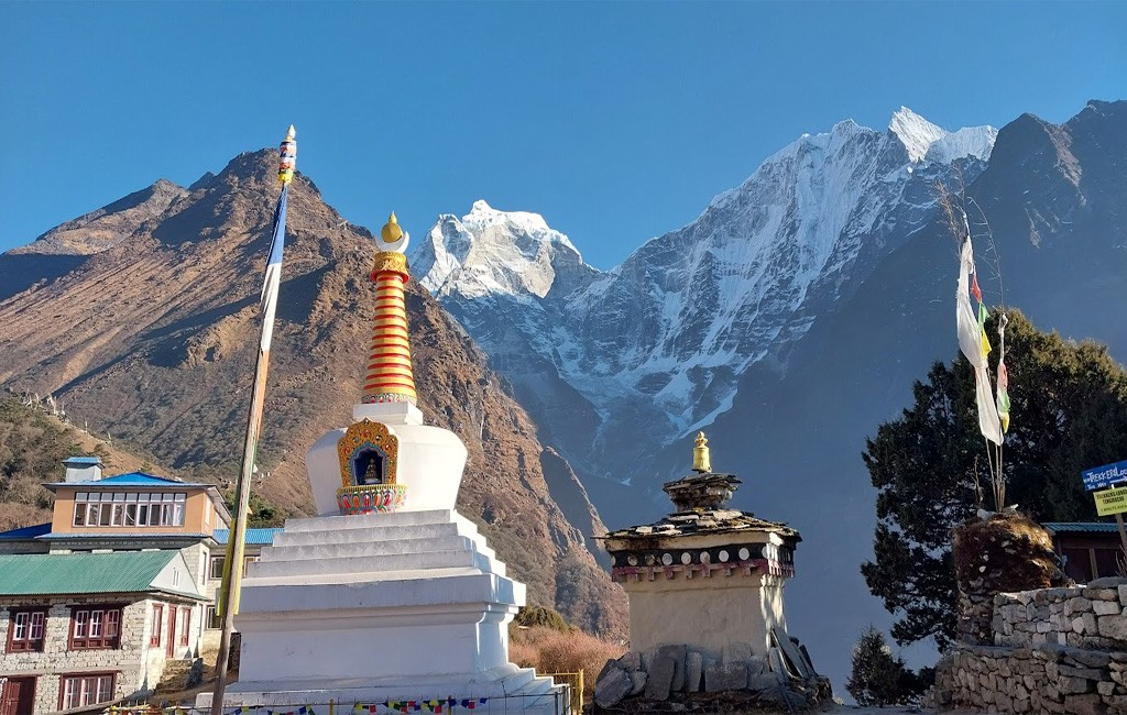 Sagarmatha National Park: Explore the Home of Mount Everest